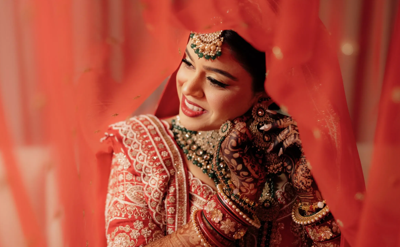 How to Be Photogenic on Your Big Day – Wedding Photo Tips